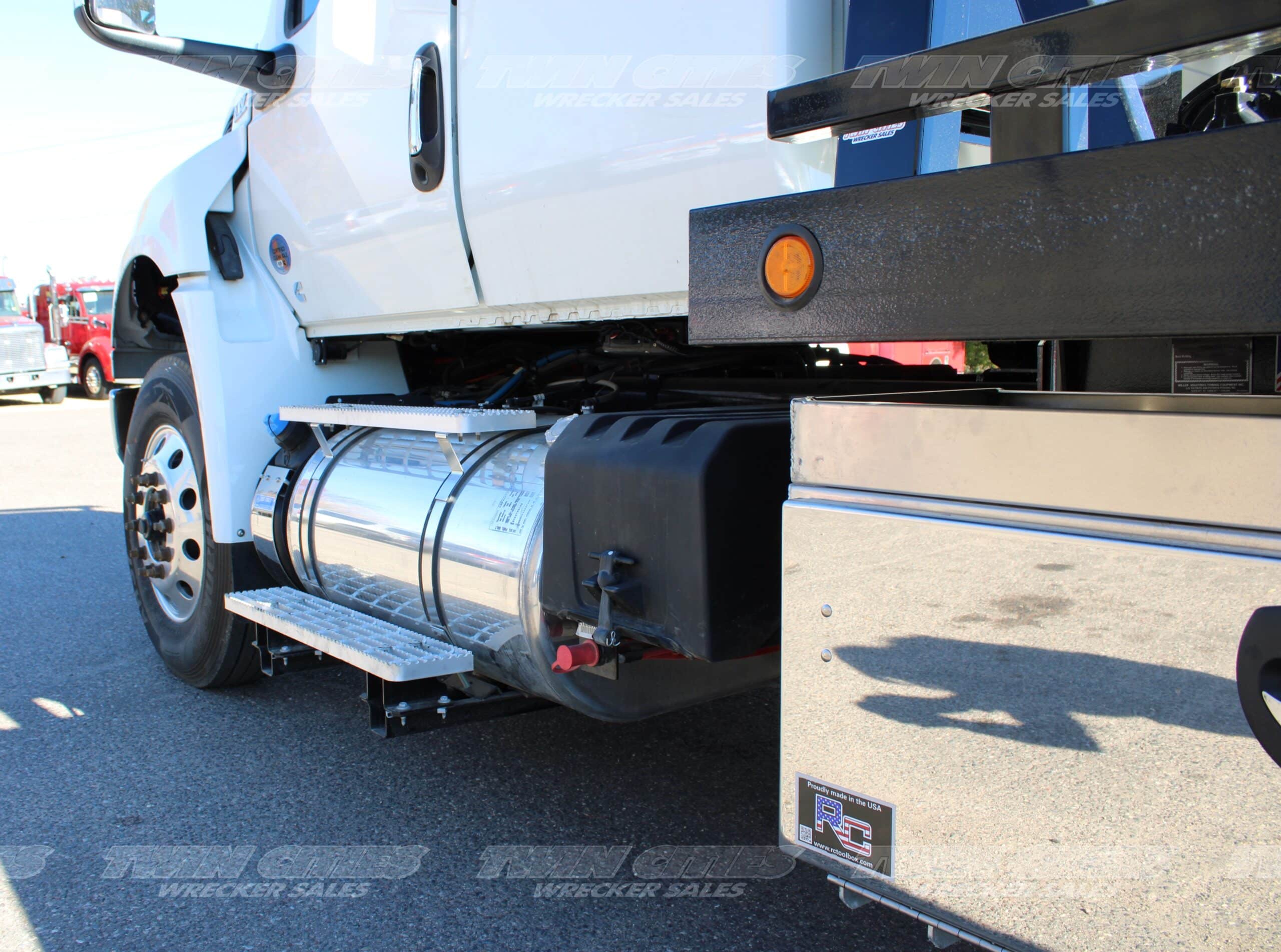 2025 International MV CARRIER - Twin Cities Wrecker Sales