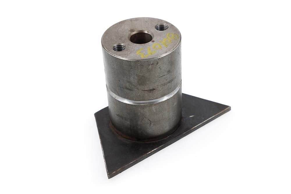 W Lift Swivel Pin - Twin Cities Wrecker Sales